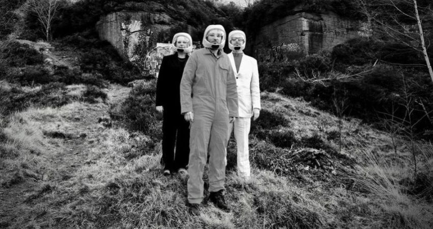 GURGLES + LOCAL HOTELS – Crushing Death & Grief